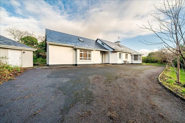 Delightful residence overlooks bay in West Mayo village - Life ...