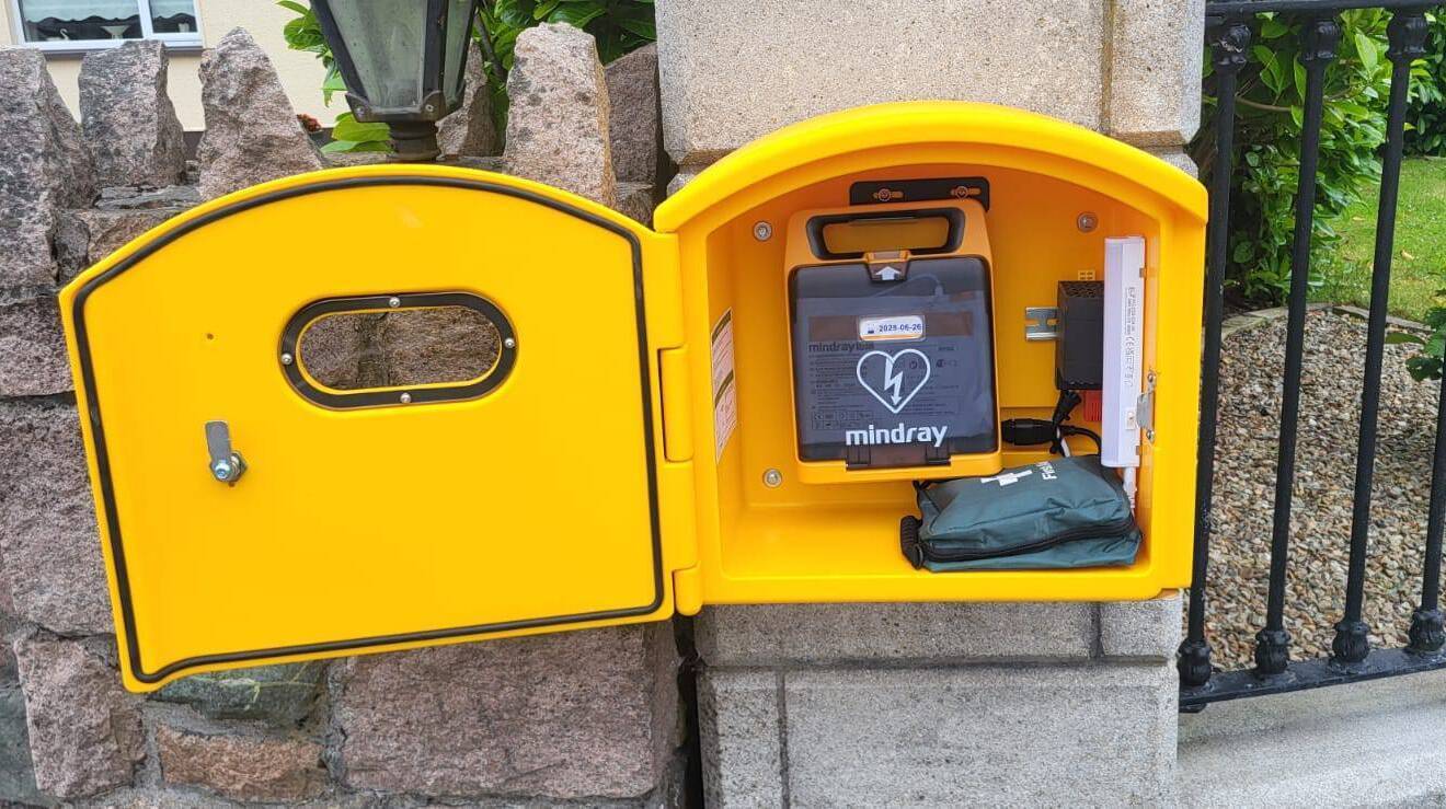 New defibrillator installed in Mayo area - news - Western People